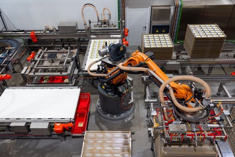 HAK brings pouch production to Giessen, Germany