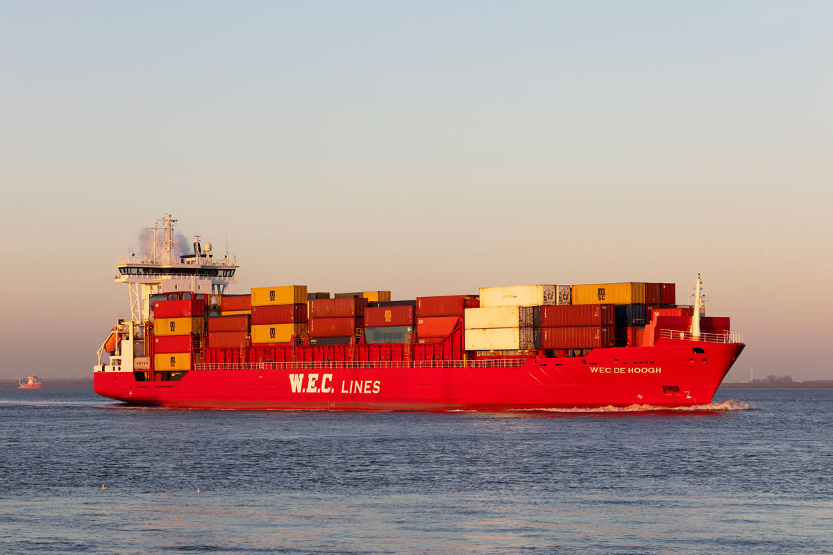 WEC Lines launches fast weekly call between Hamburg and Portugal