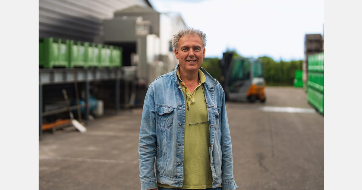 "Strong pear market, but caution needed to avoid overstocking"