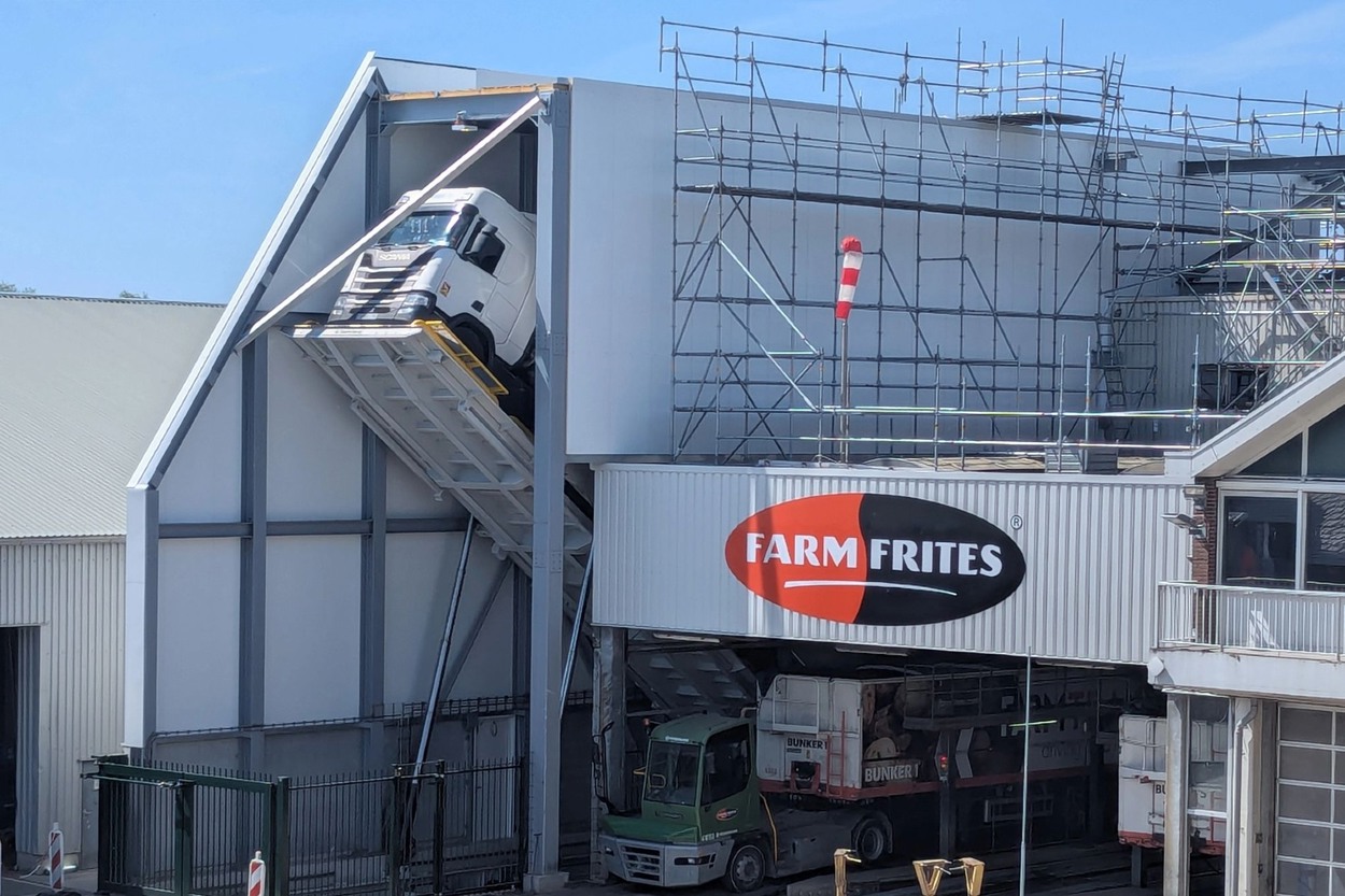 Arrival of French potatoes at Farm Frites creates a striking scene