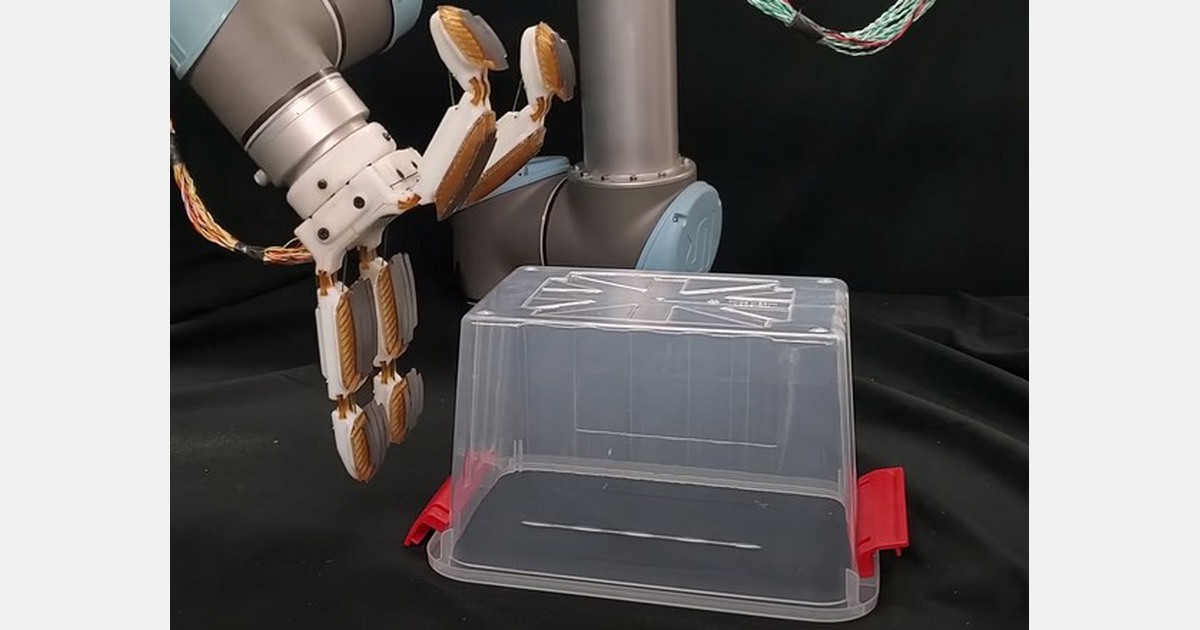 Engineers develop robotic hand with a gecko-inspired grip
