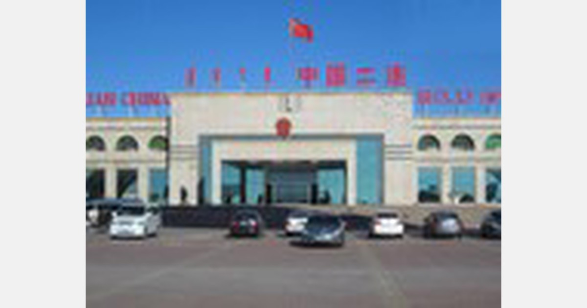 China-Mongolia border port sees increased fruit and vegetable flows