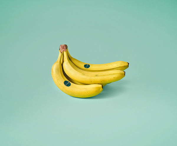 Dutch online-only supermarket takes control of own banana chain