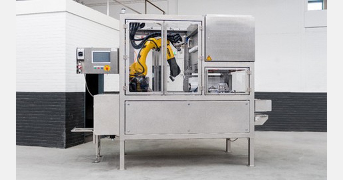 More compact case packer for potatoes, carrots, onions and salads