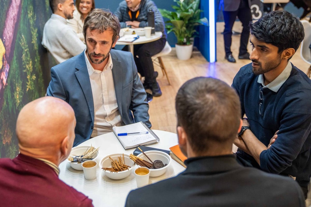 Salix Fruits expands global footprint with new Singapore office