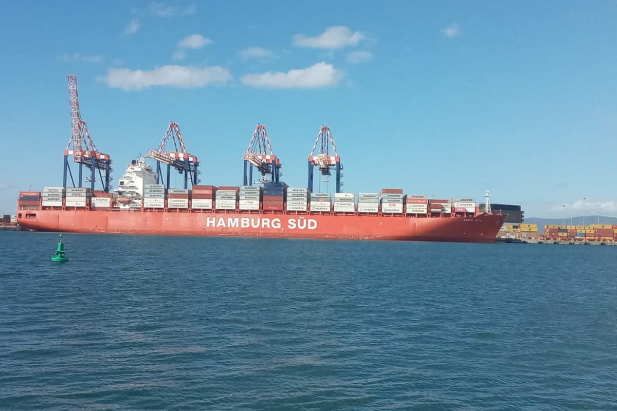 Cape Town Container Terminal hits record high loading in a single vessel