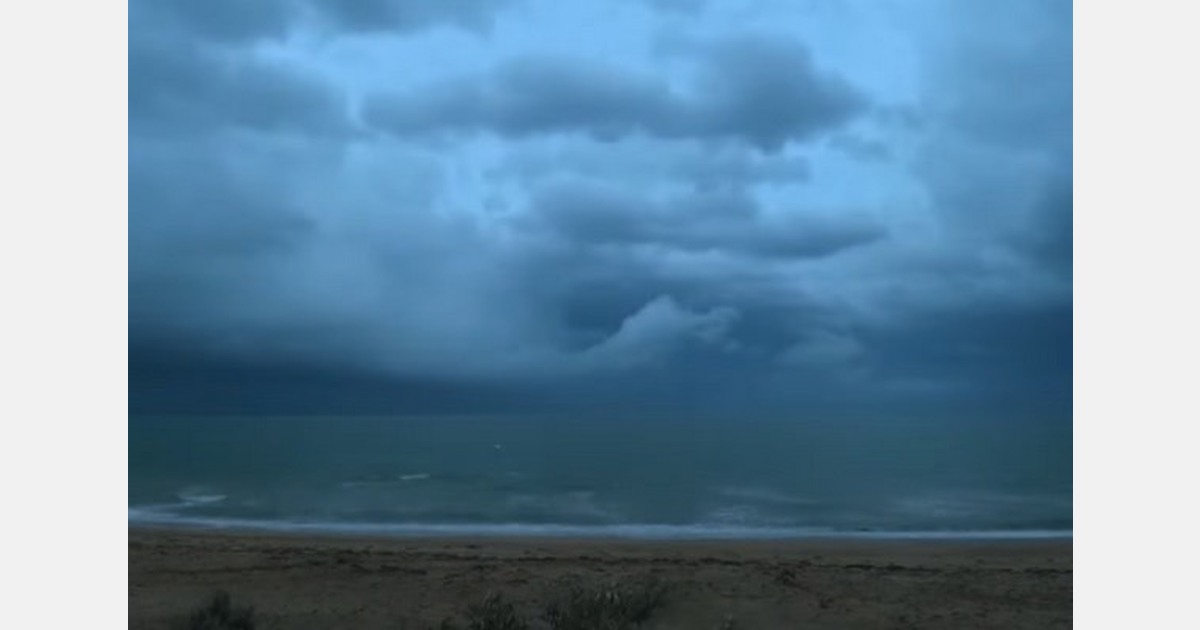 Ex-tropical Cyclone Lincoln's has mixed impact in Western Australia