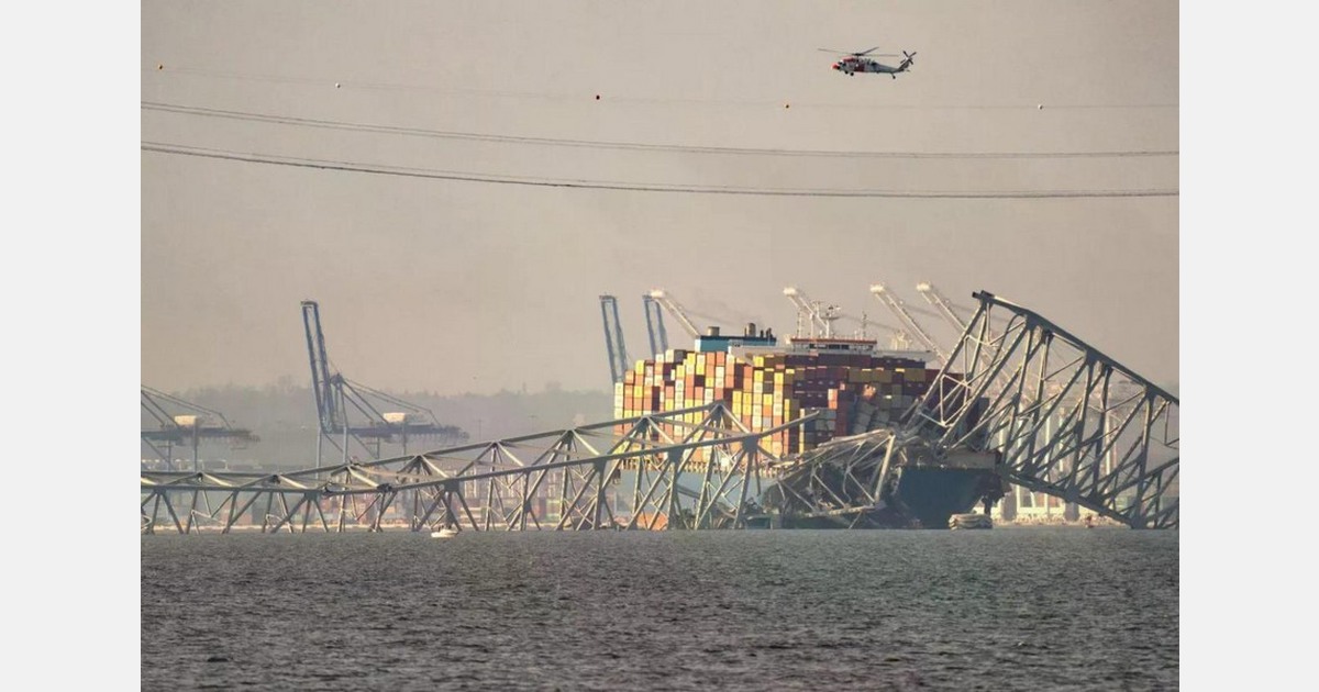 Reopening Baltimore's port with a temporary channel