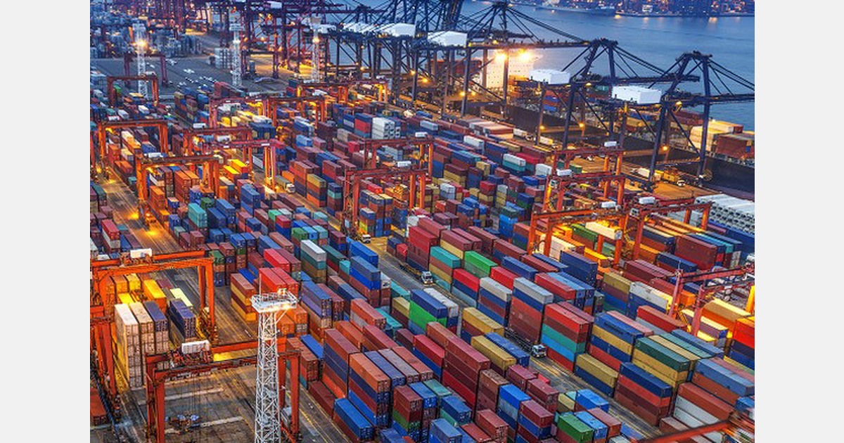 Container port congestion nears pandemic highs