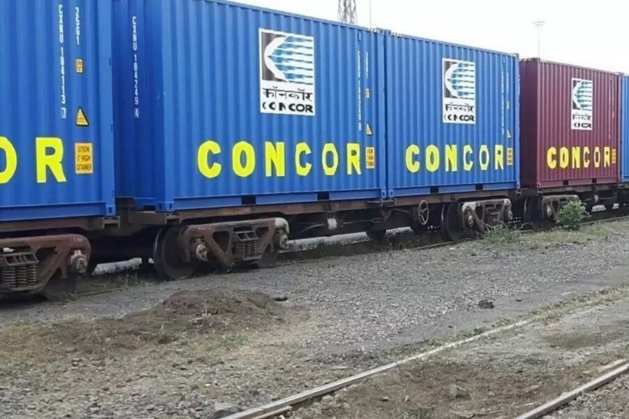 CR and CONCOR launch first rail shipment of bananas to JNPT