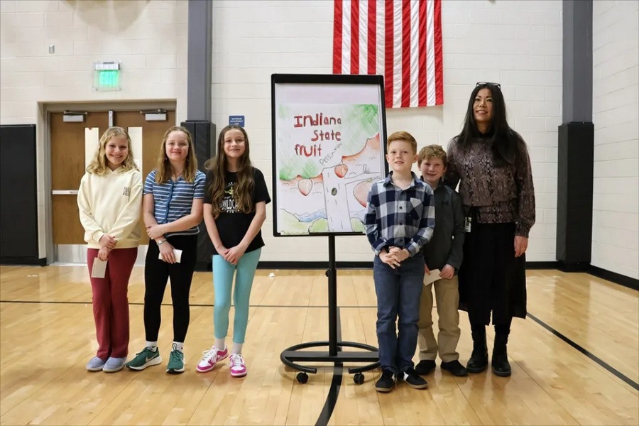 Indiana fourth graders push to make persimmon the official state fruit