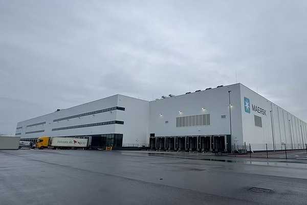Maersk opens 35,000 sqm cold storage facility in Rotterdam for ...