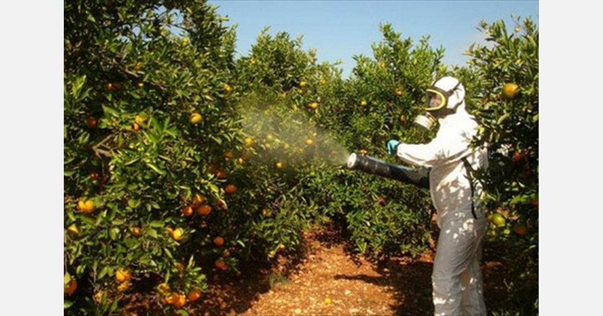 The European Commission proposes extending permission to use glyphosate ...