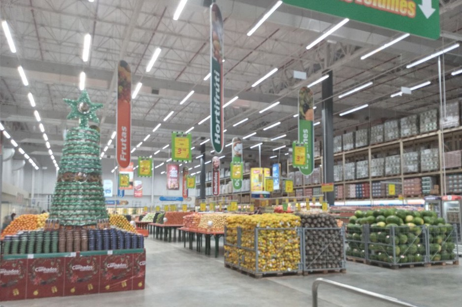 Brazilian chain Atacadão arrives in France