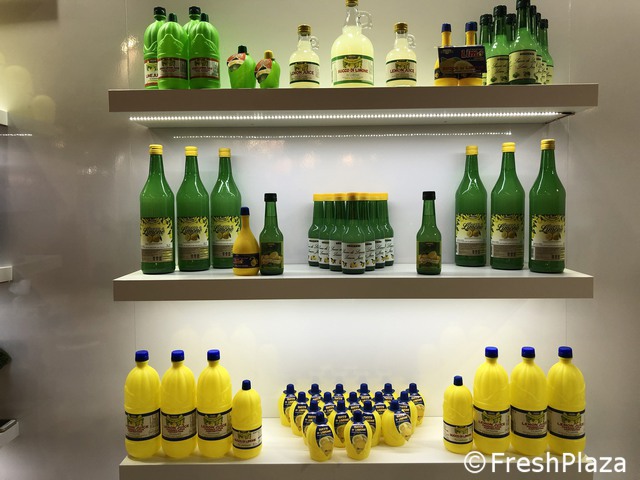 Lemon juice in captivating innovative packaging solutions