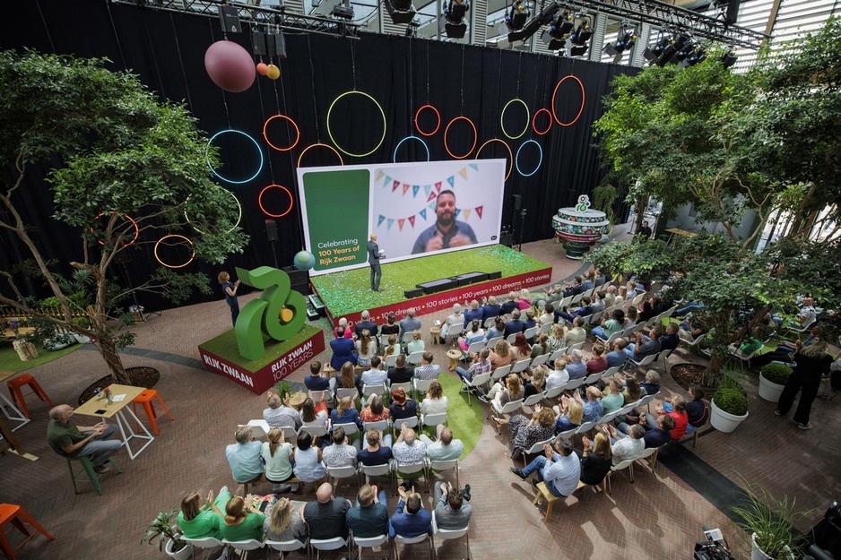 Rijk Zwaan receives honorary royal title