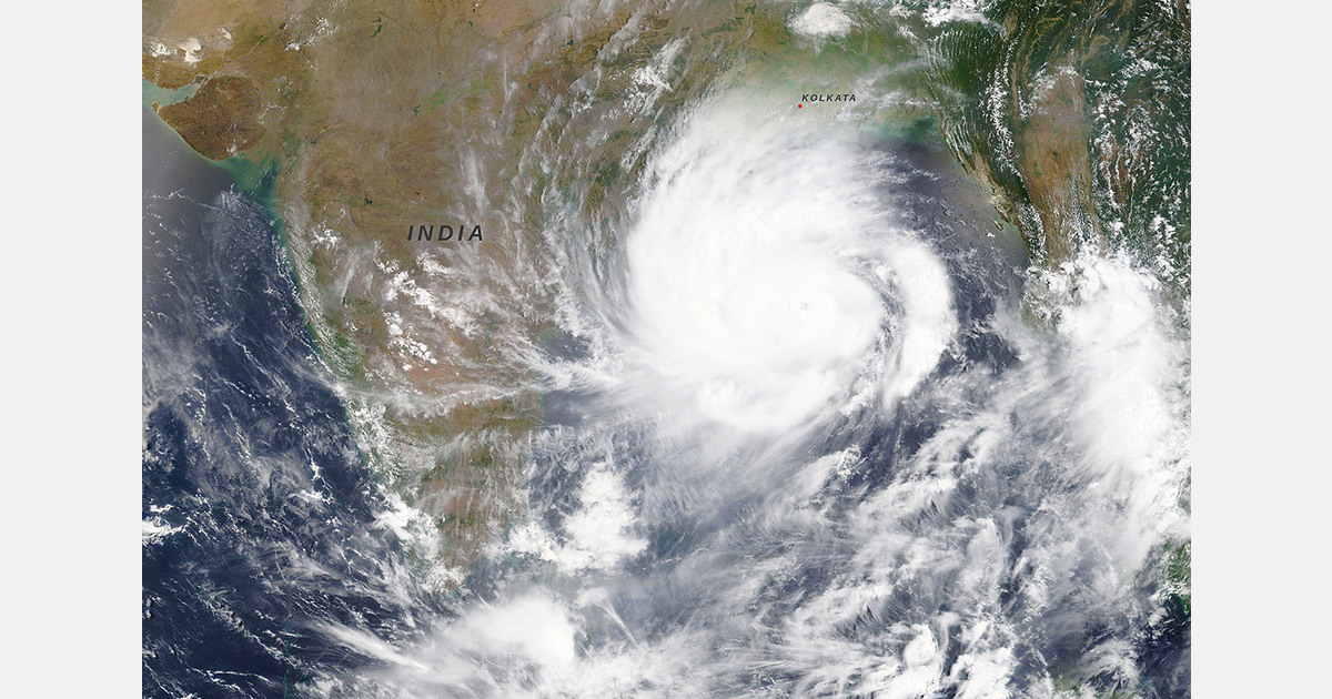 Cyclone Garance devastates fruit crops on Réunion Island