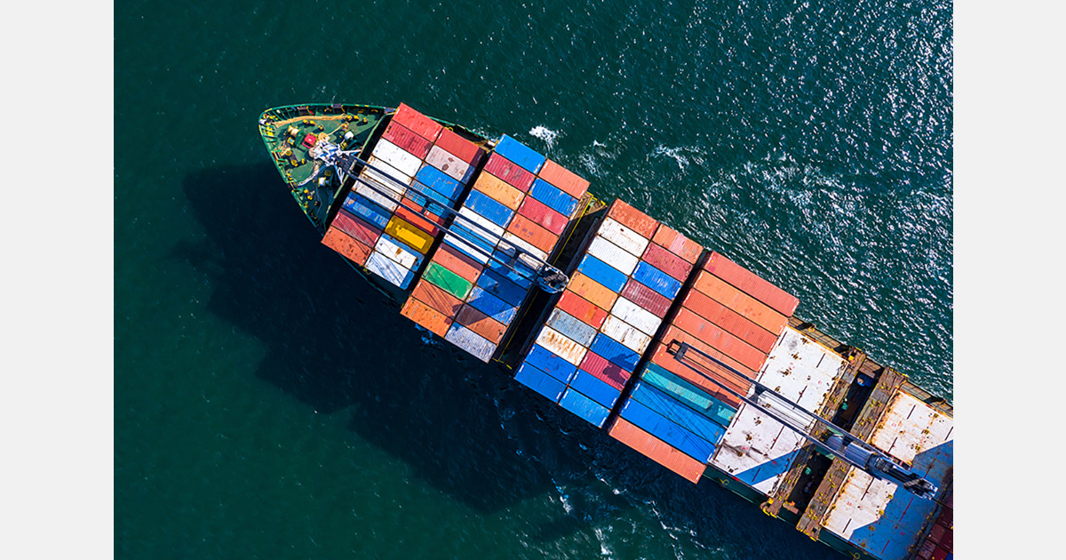 Maersk Saltoro arrived more than a month late in China with Chilean ...