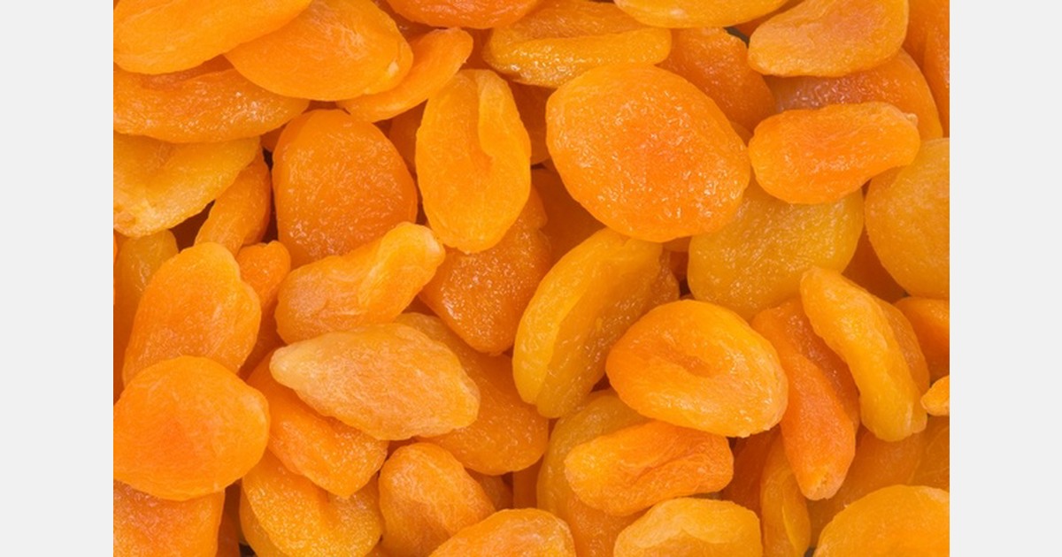 Dried apricot market opens in Batken region