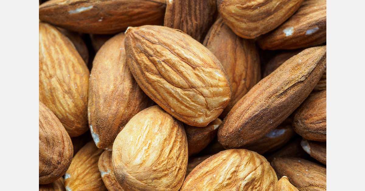 Daily almonds support heart and metabolic health